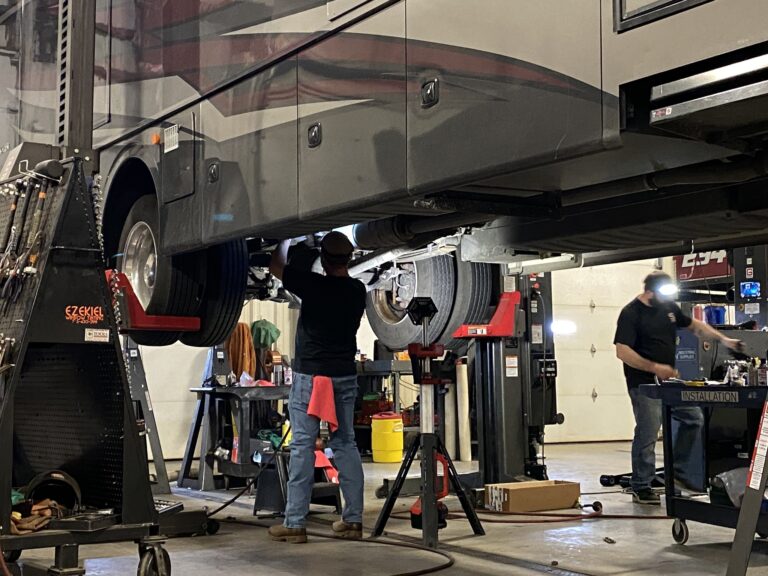 Class A Gas Motorhome Suspension: Why LiquidSpring® is the Smart ...